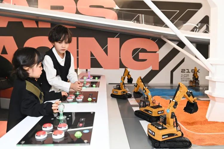 【MINI MARS】北京首店，开业大促¥99单人票！12000㎡大型室内亲子玩乐城，春节/寒假/五一通用！提前预约 - 邻友圈